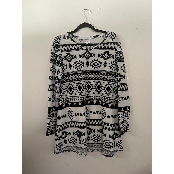 LuLaRoe | Dresses | Lula Roe Simply Comfortable Womens V Neck Emily ...